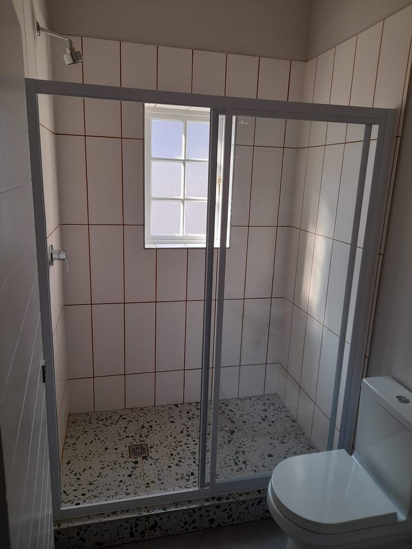 Custom Made Frameless & Framed Shower Doors - Shower Solutions Cape Town